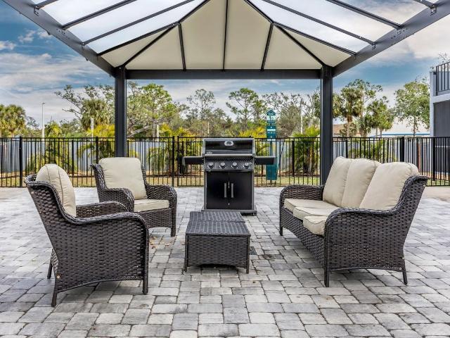 Raven at Ringling 1 Bedroom Apartment for Rent at 5233 N Tamiami Trl, Sarasota, FL 34234