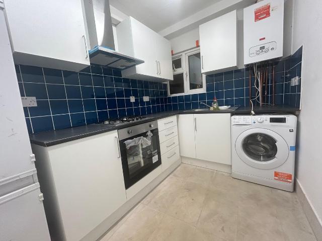 Raven Row, London E1, 1 bed flat to rent, £2,000 pcm | PrimeLocation