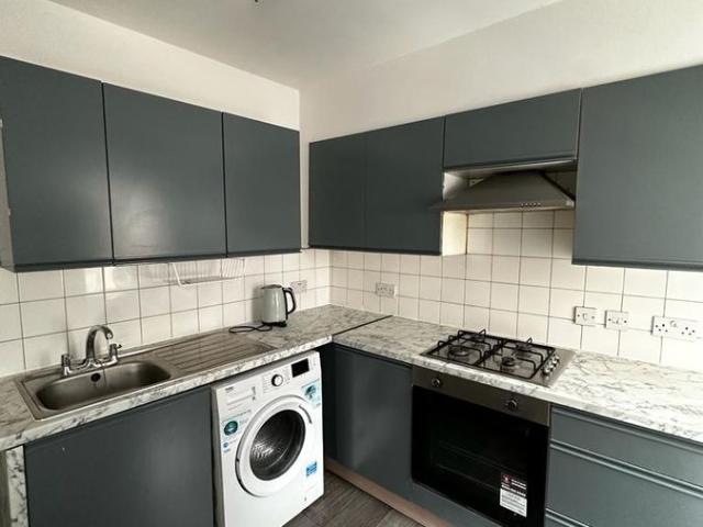 Raven Row, London E1, 2 bed flat to rent, £2,350 pcm | PrimeLocation