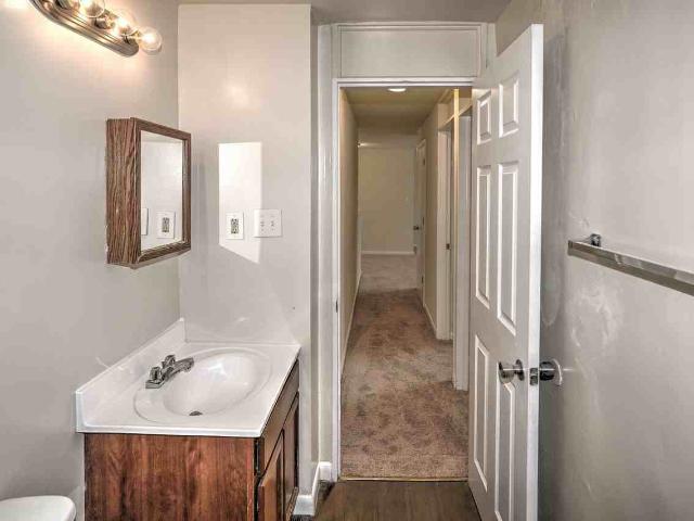 Raven Run Apartments 1 Bedroom Apartment for Rent at 6004 Amberwood Rd, Baltimore, MD 21206 Frankford