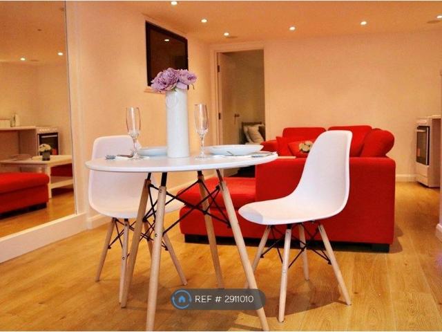 Ravensbury Road, Orpington BR5, 1 bed flat to rent, £1,500 pcm | PrimeLocation