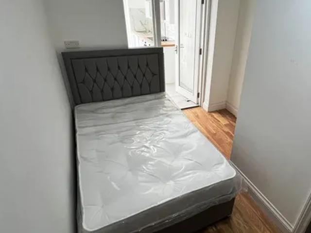 Ravenscar Road, London, BR1 5PE, United Kingdom | Studio apartment for rent #139071375 | Rentberry