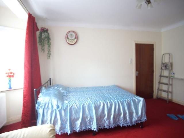 Ravenscroft Avenue, Wembley HA9, Studio to rent, £1,400 pcm | PrimeLocation