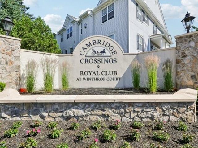 Ravenscroft Rd, Clifton, Condo For Sale