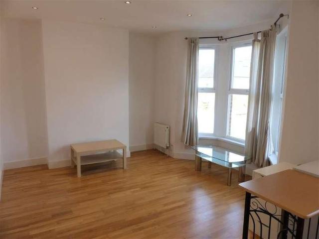 Ravenshurst Avenue, Hendon, London, NW4