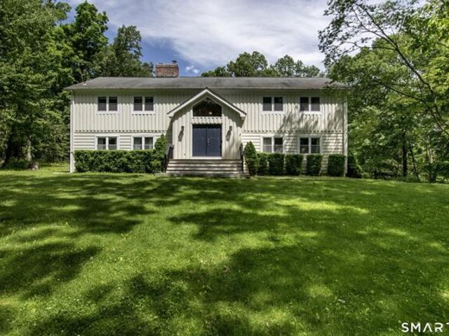 Ravenwood Dr, Weston, Home For Sale