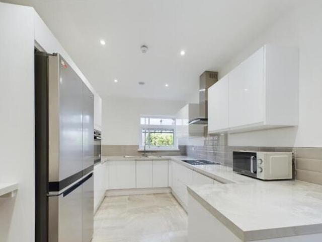 Rawden Place, Cardiff city, 5 Bedroom Semi detached