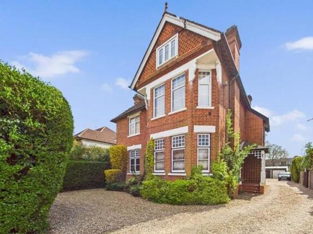 Ray Park Road, Maidenhead, 1 Bedroom Apartment