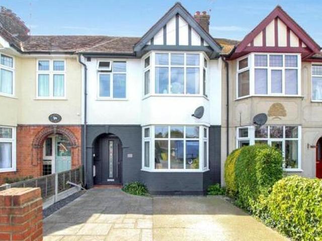 Rayleigh Road, Leigh on sea, 3 Bedroom Terraced