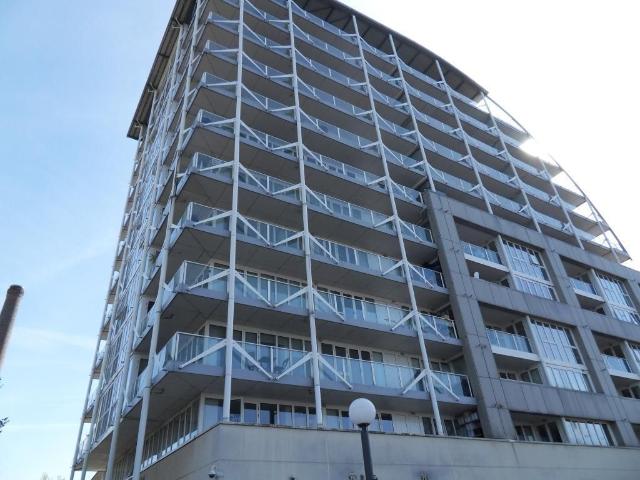 Rayleigh Road, Royal Docks, London E16, 2 bed flat to rent, £2,000 pcm | PrimeLocation