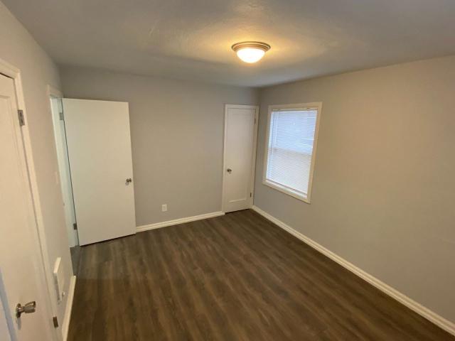Raymond Apartments 2 Bedroom Apartment for Rent at 8104 Se Raymond St, Portland, OR 97206 Foster Powell