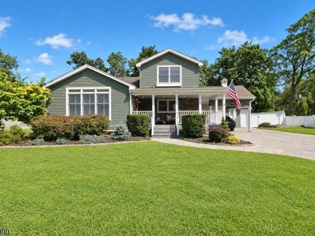 Raymond Ct, Lincoln Park, Home For Sale