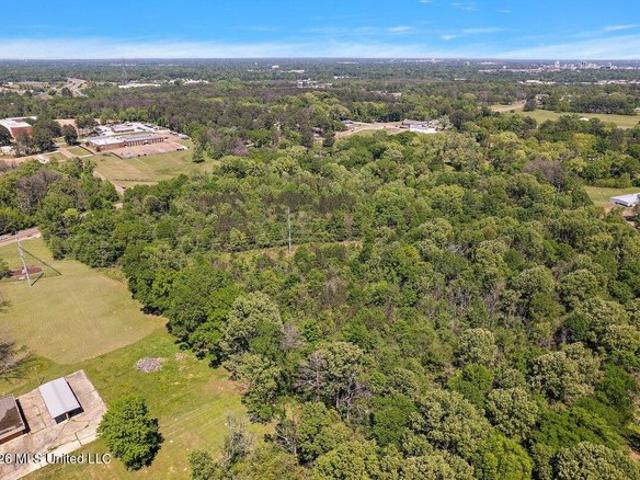 Raymond Rd, Jackson, MS 39204
