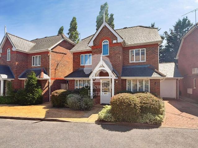 Raymond Road, Maidenhead SL6, 4 bed detached house to rent, £3,000 pcm | PrimeLocation