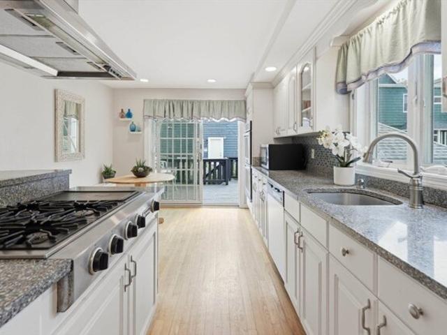 Raymond St, Everett, Home For Sale