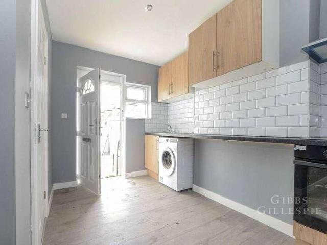 Rayners Lane, Pinner, HA5