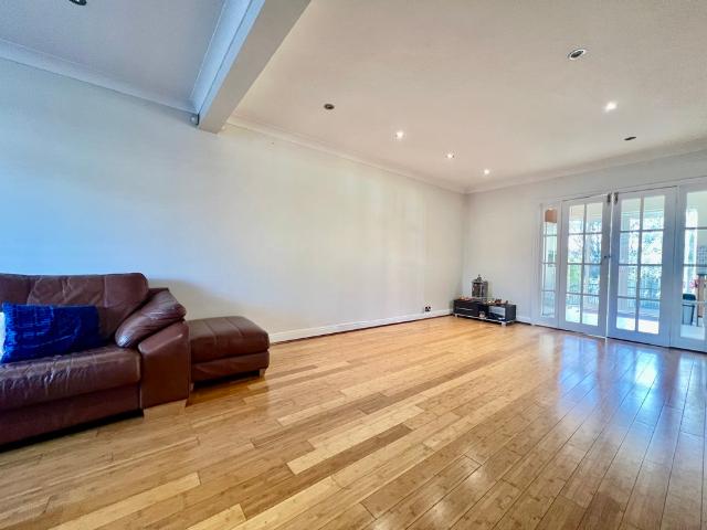 Raynton Close, Harrow, HA2