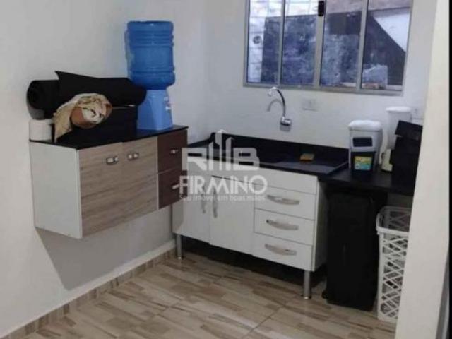 RB454 Casa com 1 quarto, Jardim Casa Branca Embu das Artes