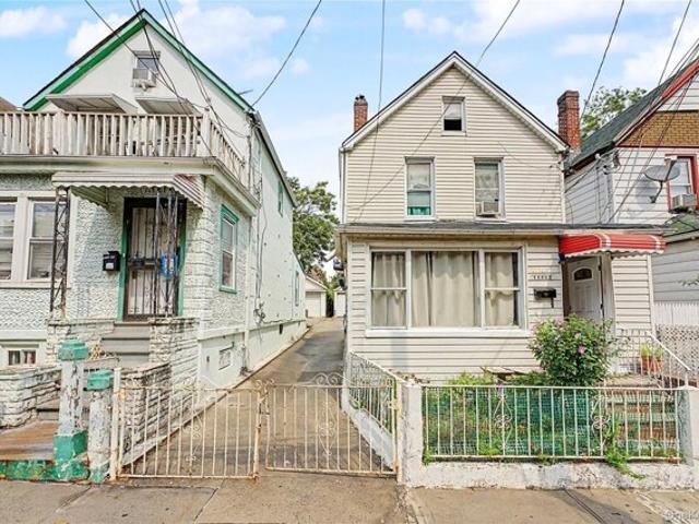 Rd Ave, Corona, Home For Sale