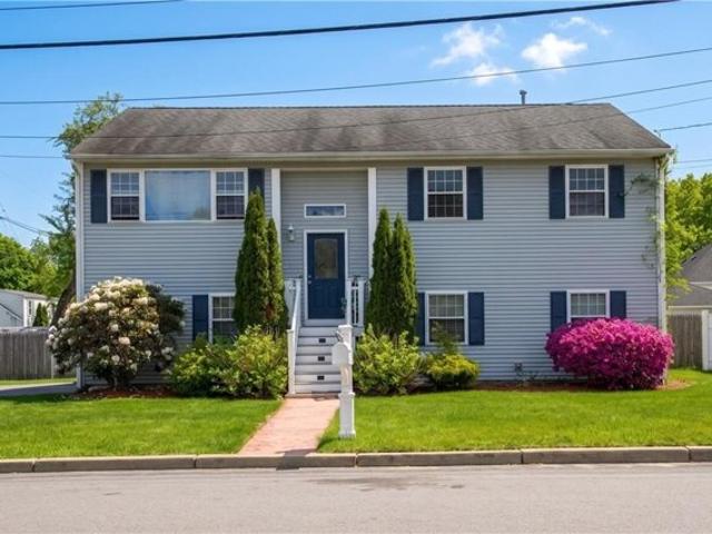 Rd Ave, Cranston, Home For Sale