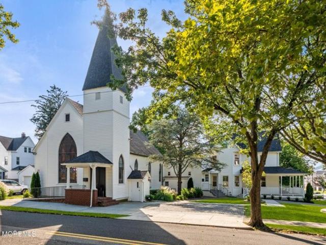 Rd Ave, Atlantic Highlands, Home For Sale