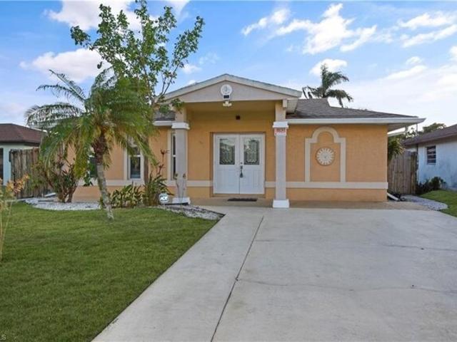 Rd Ave N, Naples, Home For Sale