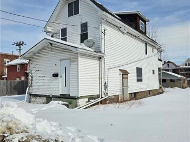 Rd Ave, New Kensington, Home For Sale