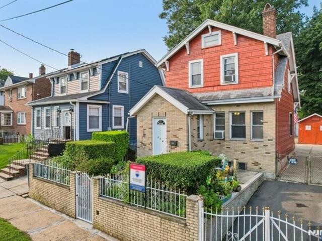 Rd Ave, Newark, Home For Sale