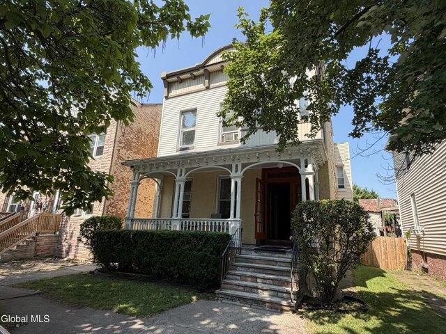 Rd Ave, Watervliet, Home For Sale