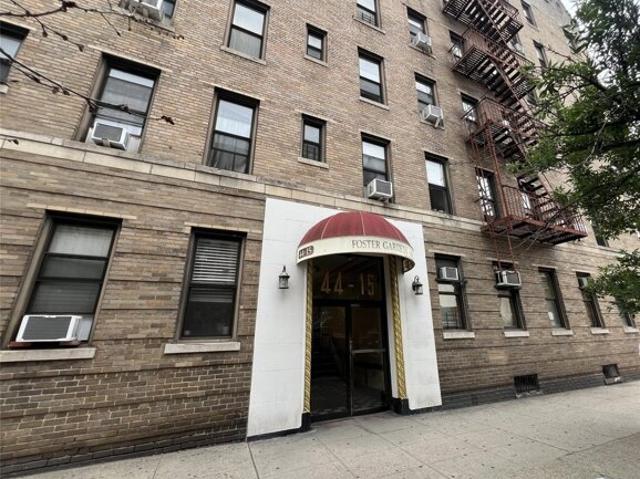 Rd Ave Unit F, Sunnyside, Property For Sale