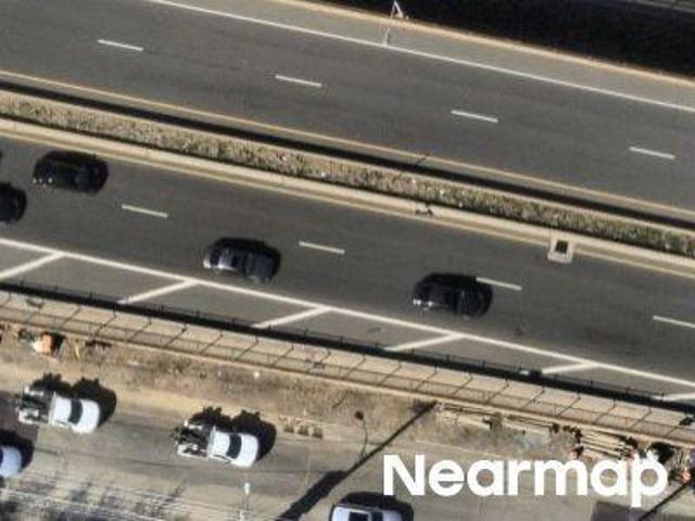 Rd NE