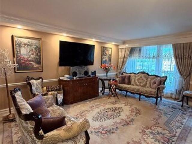 Rd Rd Unit K, Rego Park, Property For Sale