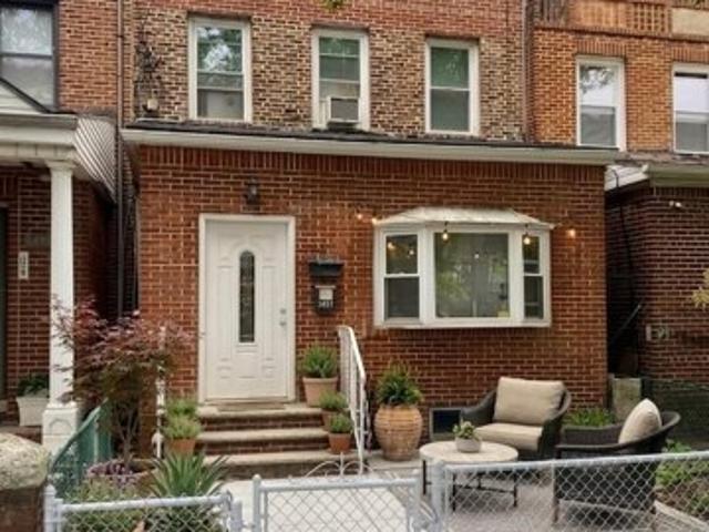 Rd St, Astoria, Home For Sale