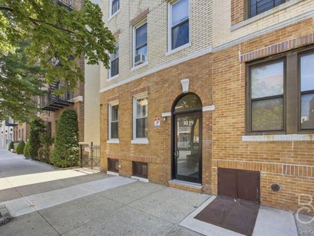Rd St, Astoria, Home For Sale