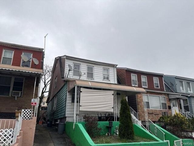 Rd St, East Elmhurst, Home For Sale