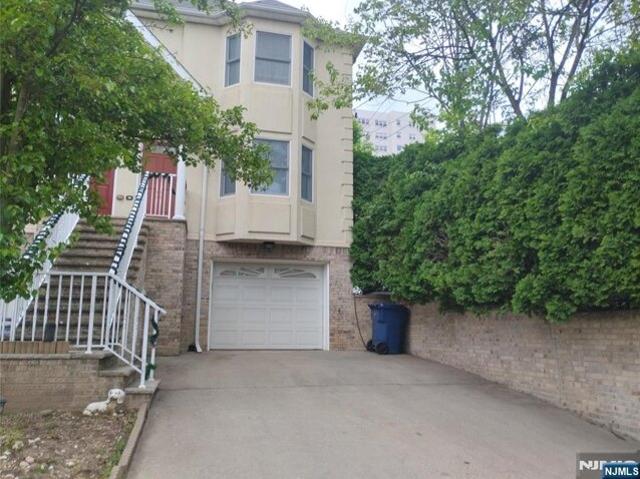 Rd St, Hackensack, Home For Sale