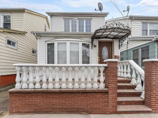 Rd St, Kew Gardens Hills, Home For Sale