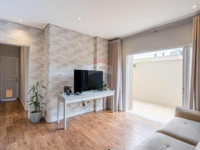 RE/MAX vende Apto Garden 141 m², 2 suítes, lavabo, cozinha equipada, 2 vagas, depósito, com planejad