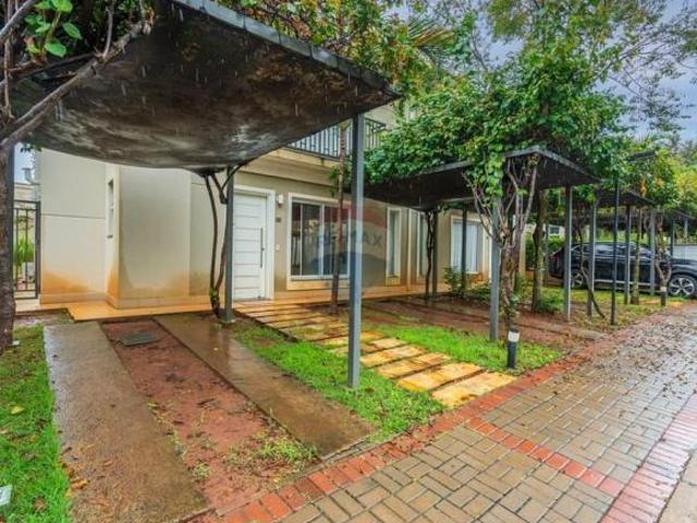 RE/MAX Vende Casa no Residencial Villaggio Shangrilá, com 3 suítes, por R$ 1.200.000,00