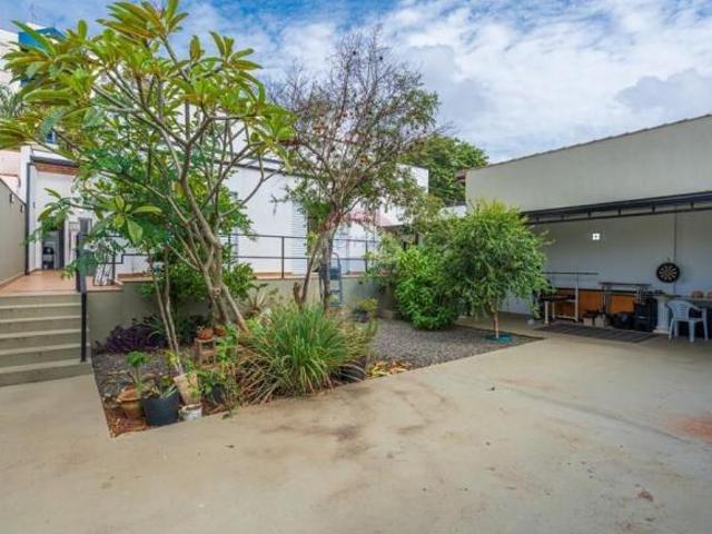 RE/MAX VENDE Casa Térrea 3 suítes Jardim Santa Genebra Campinas/SP R$913.000