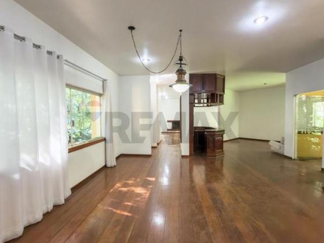 RE/MAX VENDE CASA 6 QUARTOS, 4 SUÍTES, 5 VAGAS, ALTO PADRÃO EM CONDOMÍNIO – CHÁCARAS SÃO QUIRINO C