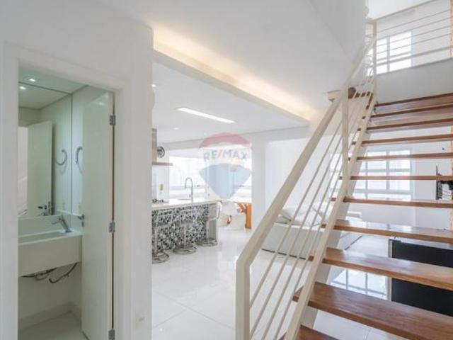 RE/MAX Vende Duplex 104 m² 2 dormitórios 2 vagas no The One Loft Cambuí R$ 1.471.800,00