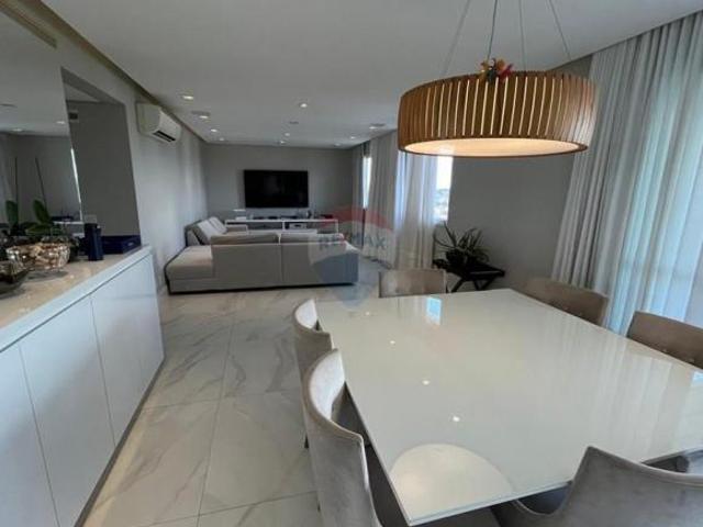 RE/MAX Aluga Apartamento Semi Mobiliado com 4 Dormitórios no Splendor Parque Prado