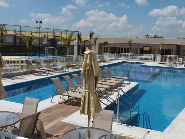 RE/MAX Aluga Casa no Residencial Villaggio Shangrilá, por R$ 5.750,00 mensais