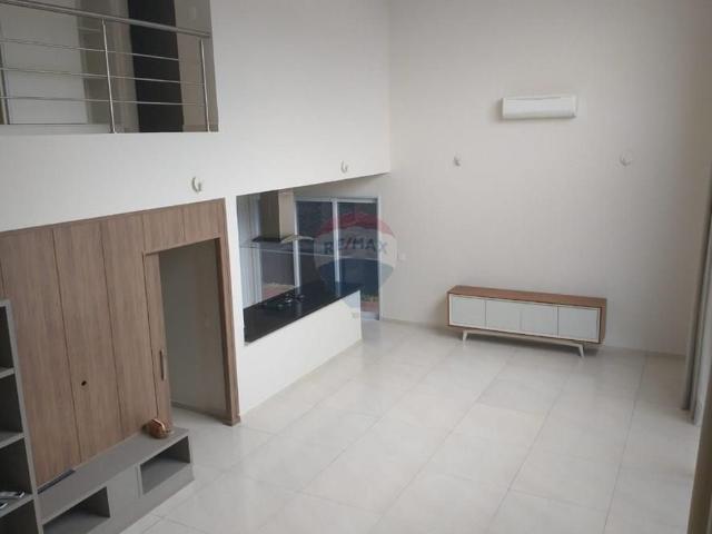 RE/MAX rents a house in a gated community in Gramado for R$ 10,000.00 per month