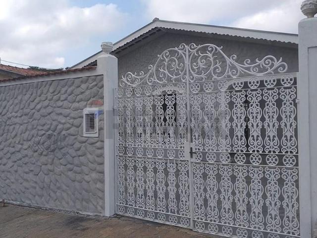 RE/MAX rents a house in Parque Universitário de Viracopos for R$ 2,250.00 per month