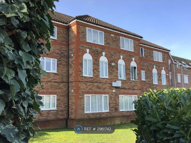 Rembrandt Court, Ewell / Epsom KT19, 1 bed flat to rent, £1,400 pcm | PrimeLocation