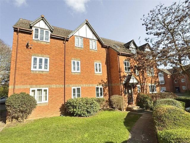 Rembrandt Way, Berkshire RG1 1 bed apartment to rent £1,050 pcm £242 pw