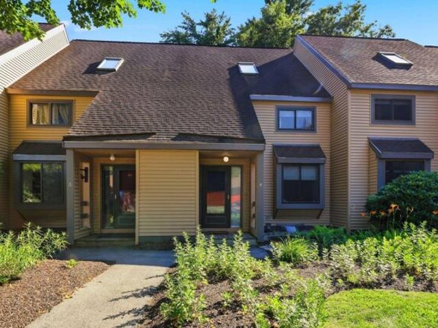 Remington Ct, Pembroke, Condo For Sale