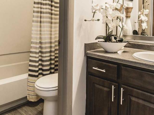 Remington Place 2 Bedroom Apartment for Rent at 1909 Eyrie Ct, Raleigh, NC 27606 Southwest Raleigh